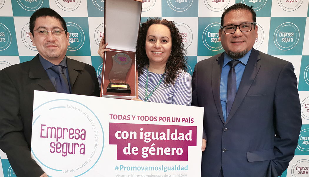 Jaqueline Cortes: seis años de eficiencia con alegría - eBIZ